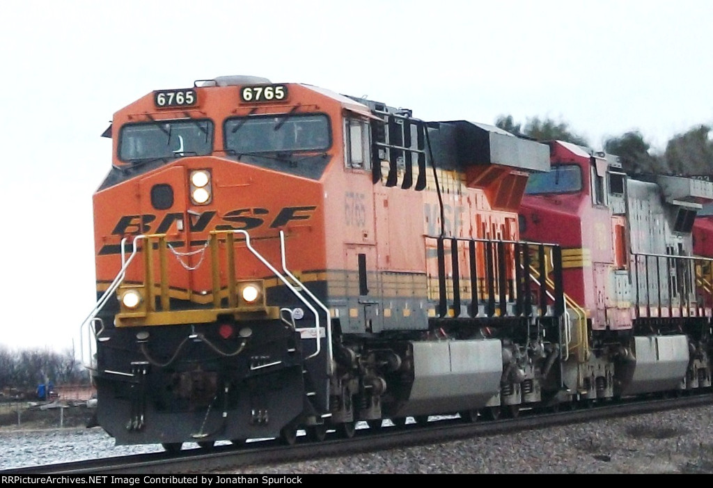 BNSF 6765